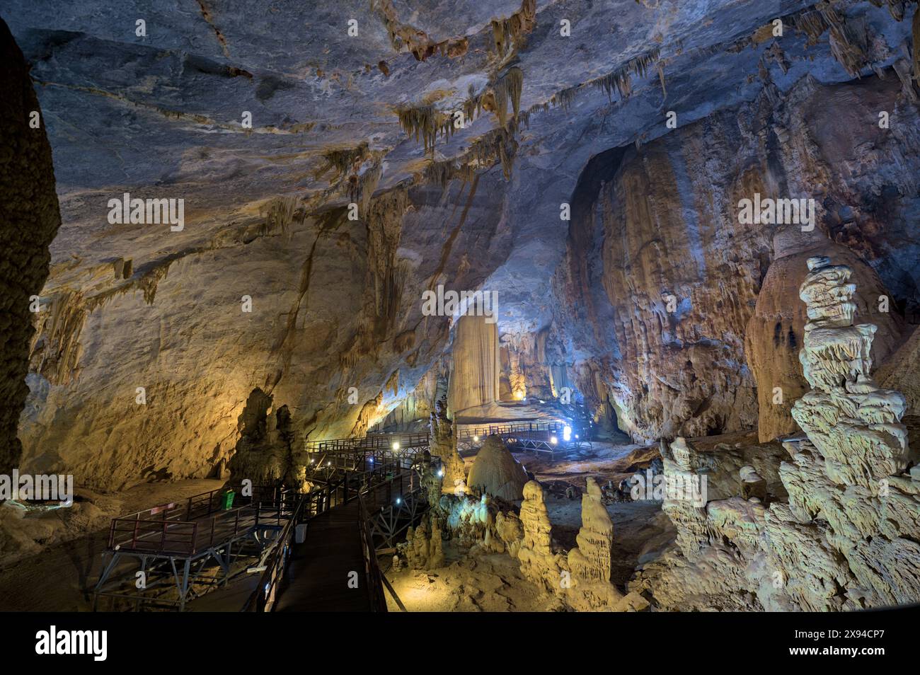 Paradise Cave (Thien Duong Cave) - The Longest Dry Cave in Asia, Phong ...