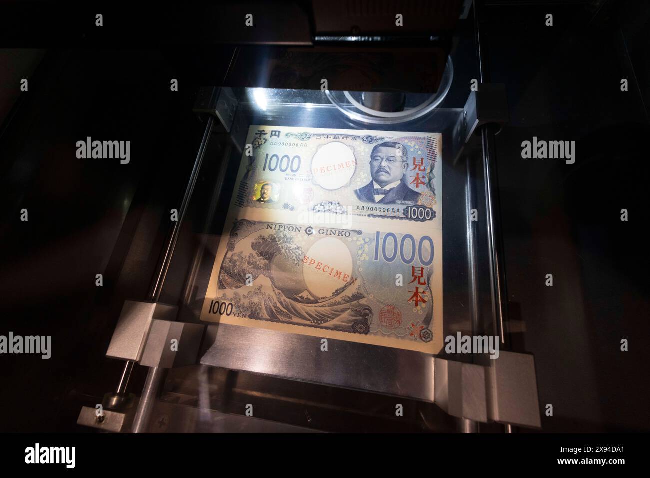 Tokyo, Japan. 27th May, 2024. New Japanese 1.000 Yen banknote on ...