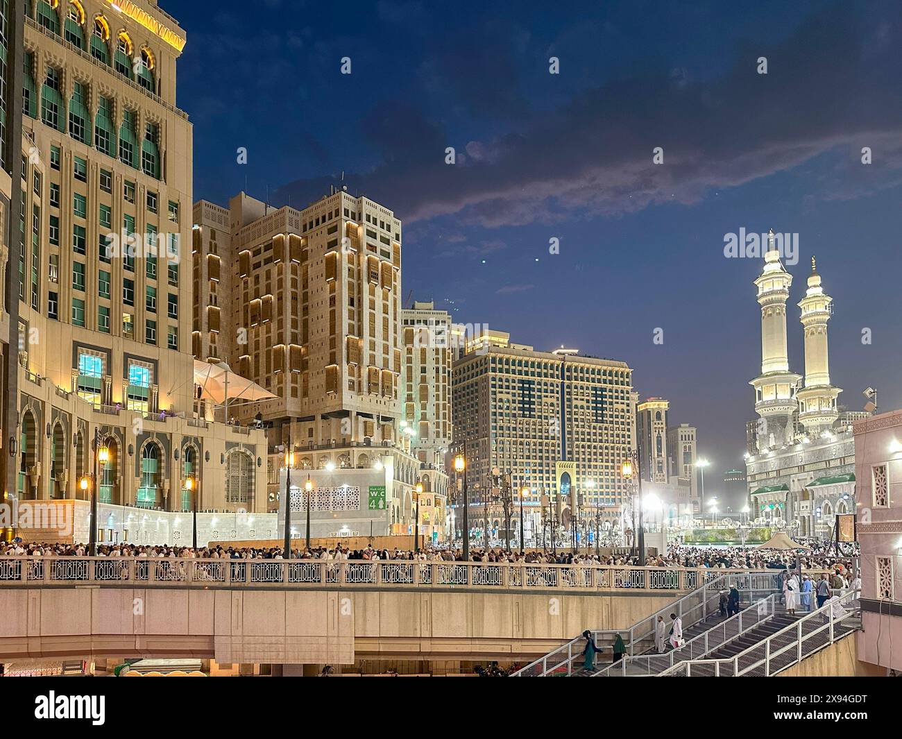 Muslim Pilgrims at The Kaaba in The Haram Mosque of Mecca , Saudi ...