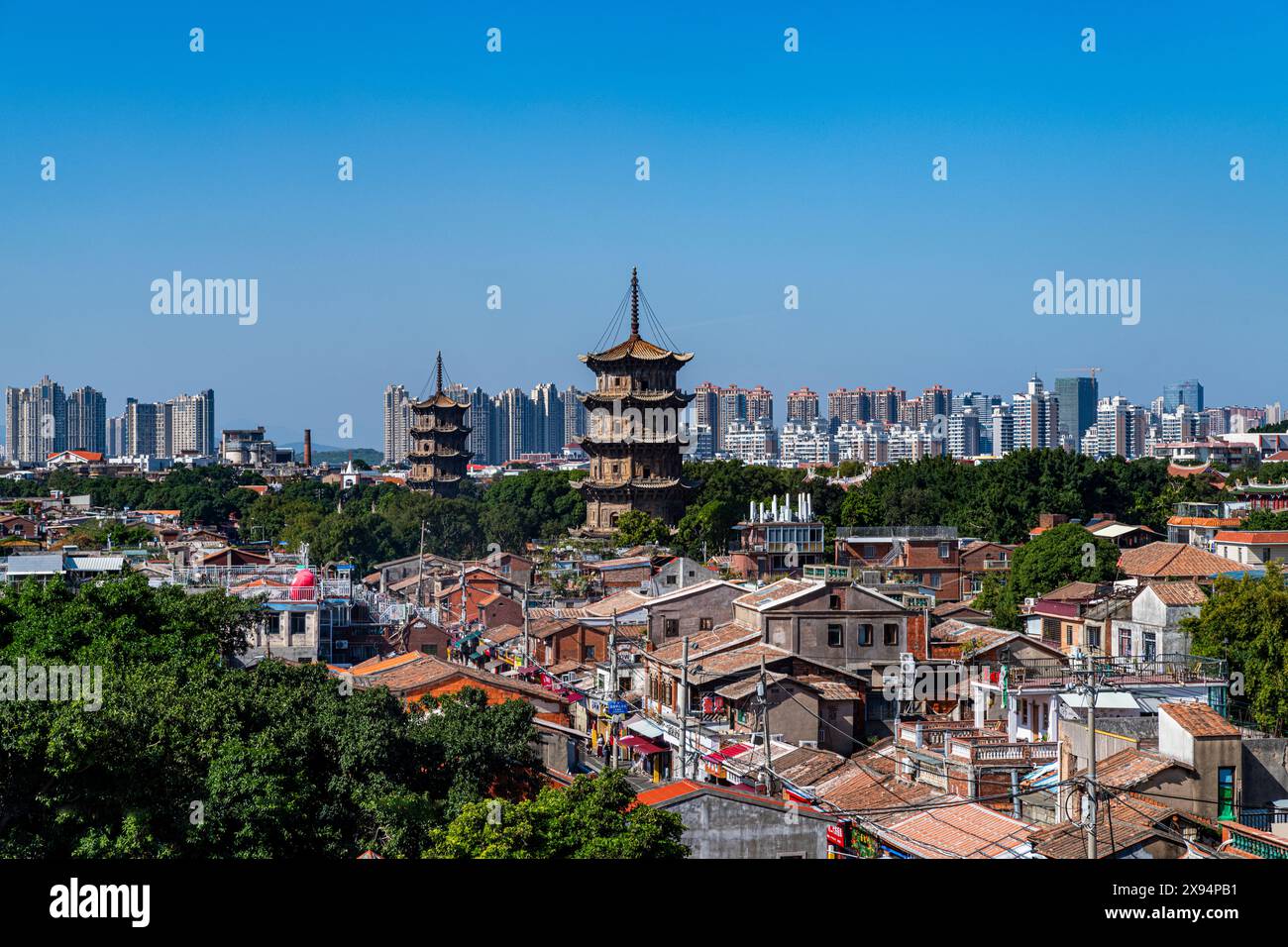 View over the Hutongs and Pagodas in the Kaiyuan Temple, UNESCO World ...