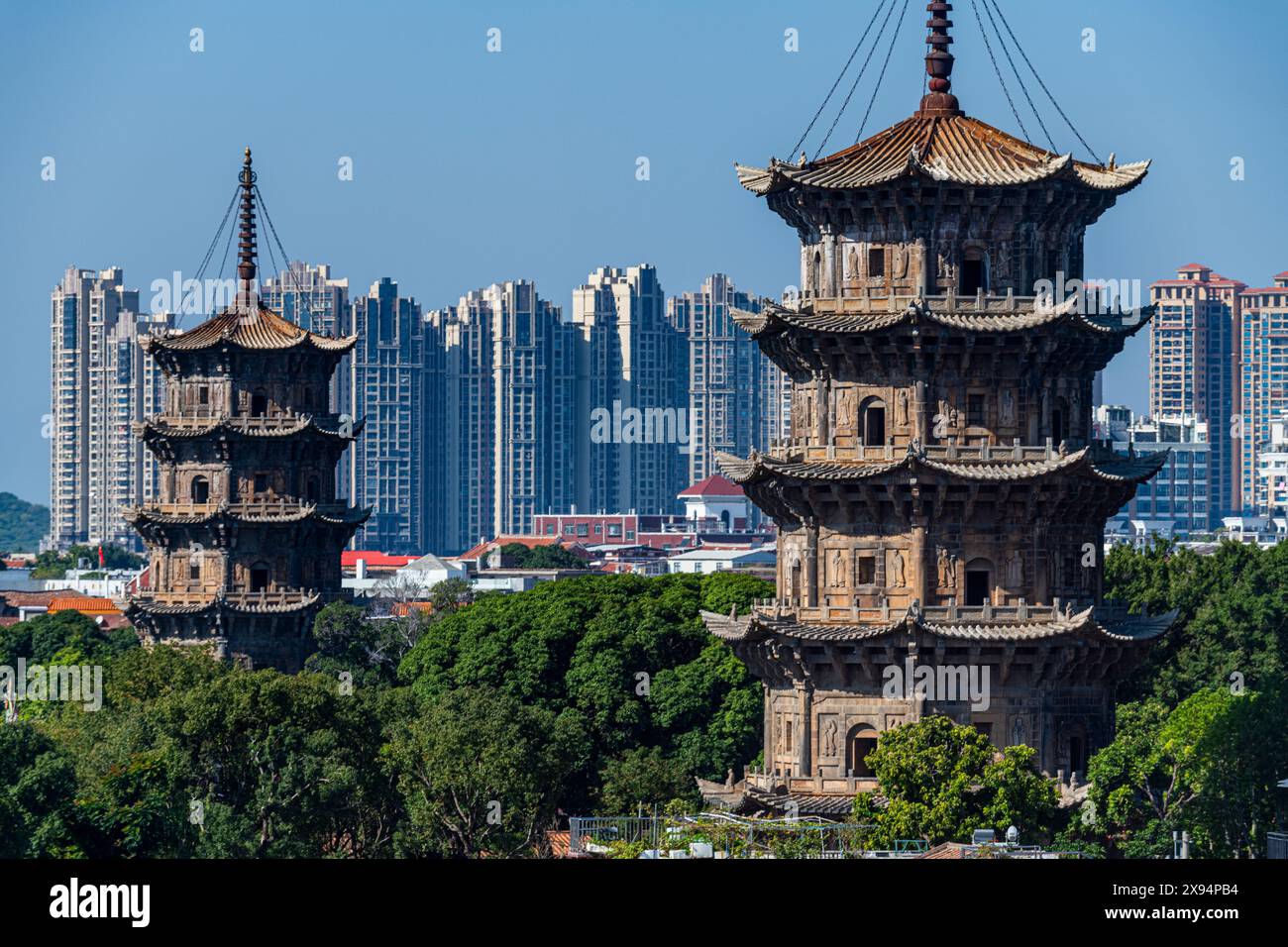 View over the Hutongs and Pagodas in the Kaiyuan Temple, UNESCO World ...