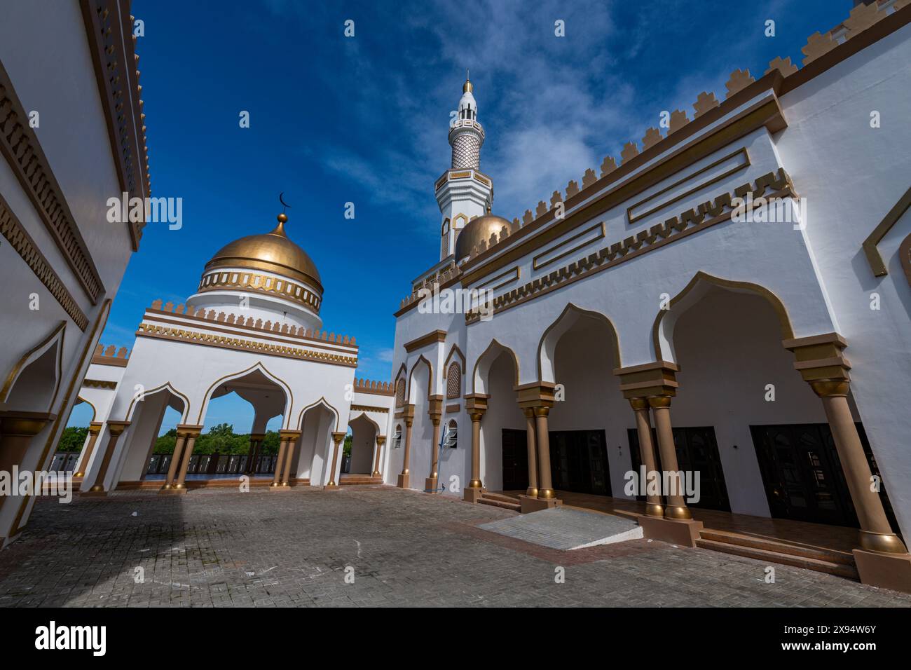 Sultan Hassanal Bolkiah Masjid, Cotabato City, Bangsamoro Autonomous ...