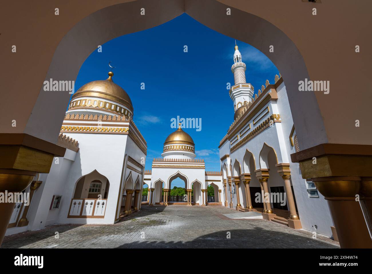 Sultan Hassanal Bolkiah Masjid, Cotabato City, Bangsamoro Autonomous ...