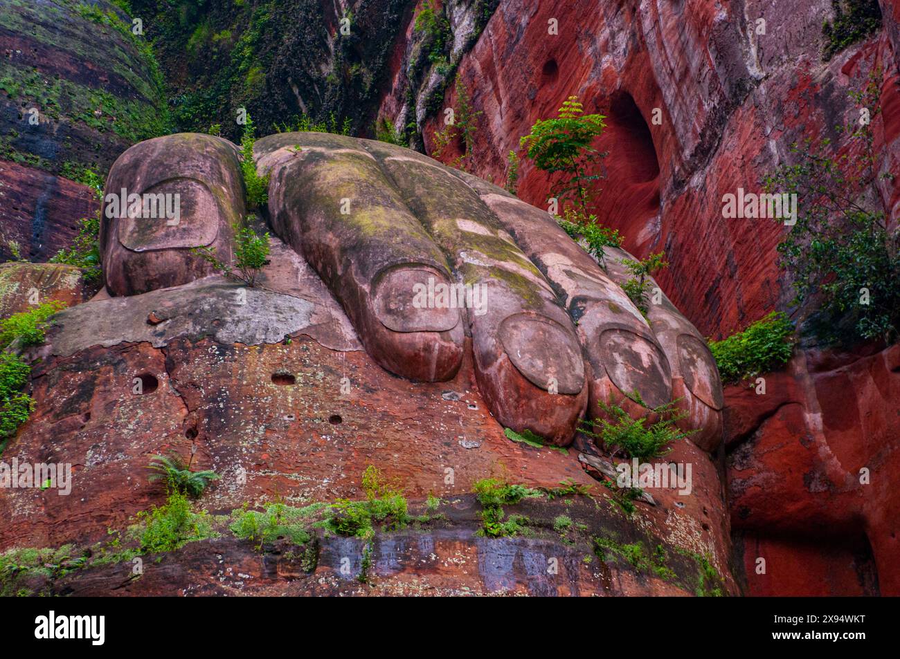 Leshan Giant Buddha, the largest stone Buddha on earth, Mount Emei ...