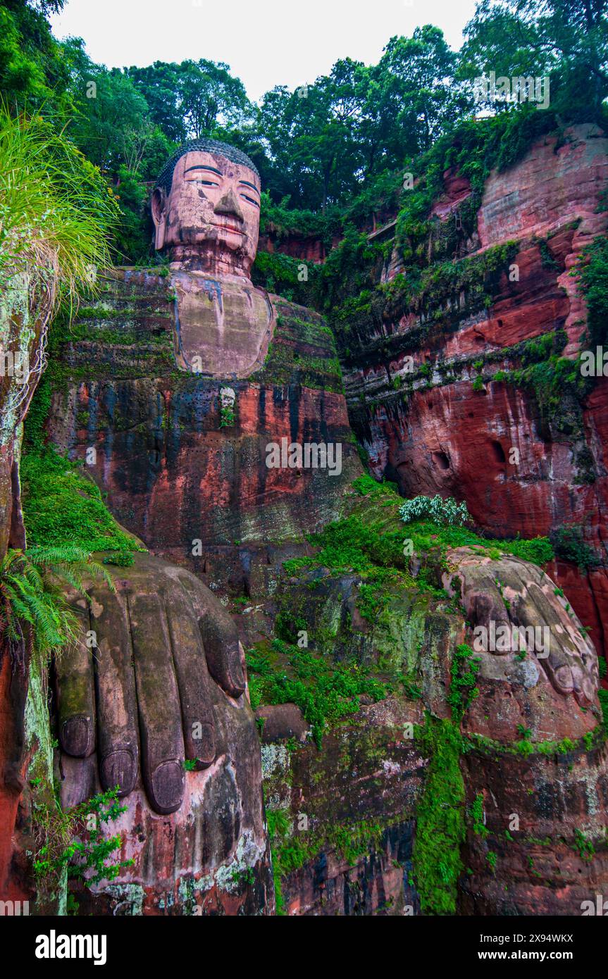 Leshan Giant Buddha, the largest stone Buddha on earth, Mount Emei ...