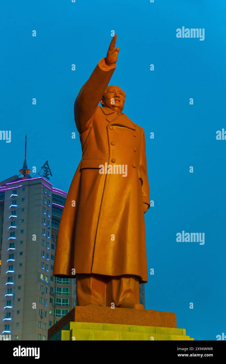 Illuminated statue of Mao, Dandong, Liaoning, China, Asia Stock Photo ...