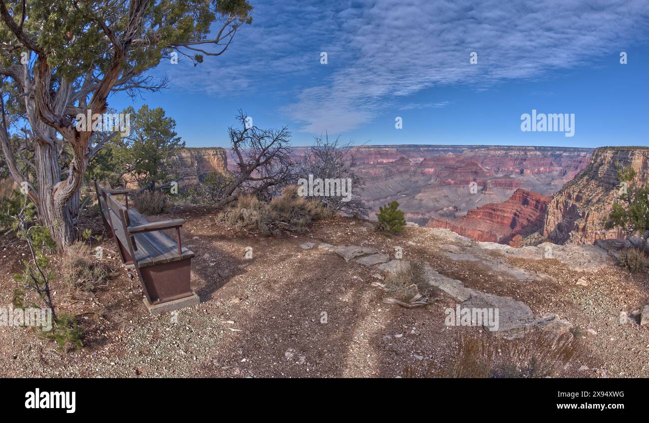 A bench along the rim trail overlooking Grand Canyon South Rim off ...