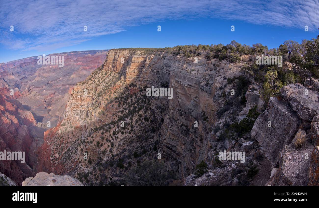 View of the cliffs of the Abyss Overlook along Hermit Road, with Mohave ...