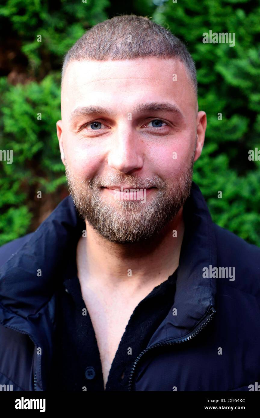 Filip Pavlovic bei der Kult Kieztouren & Olivia Jones Family ...