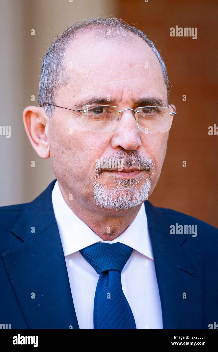 Spanish Politics 2024: Pedro Sanchez receives Arab ministers at Moncloa ...