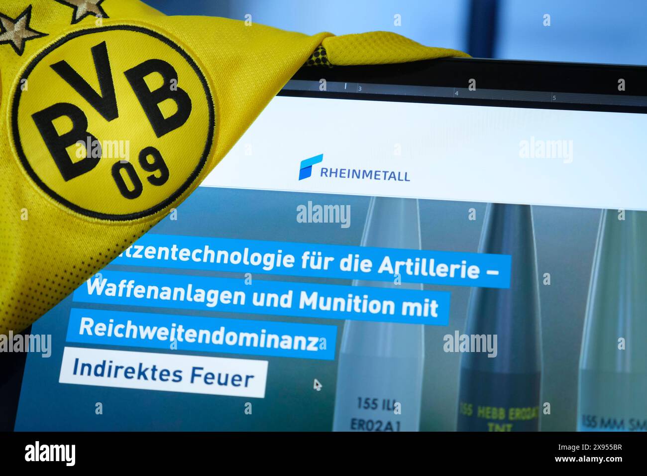 Symbolfoto der Rüstungskonzern Rheinmetall wird neuer Sponsor von BVB ...