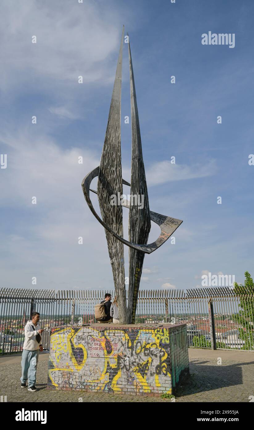 Observation platform, Flak Tower, Humboldthain Park, Gesundbrunnen ...