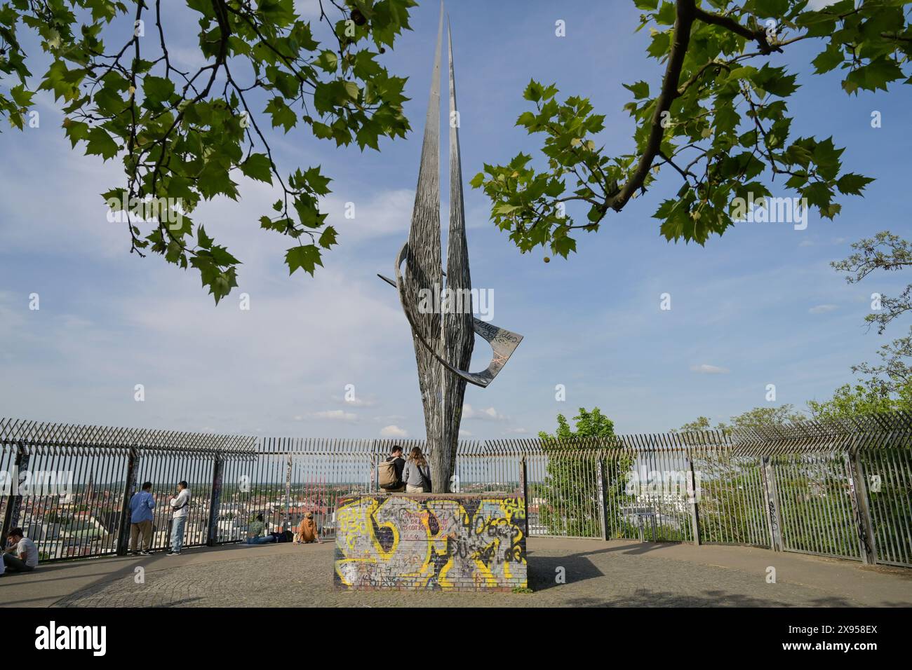 Observation platform, Flak Tower, Humboldthain Park, Gesundbrunnen ...