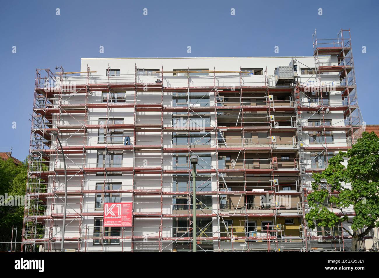 Scaffolding, housing construction, residential building, Bundesallee ...