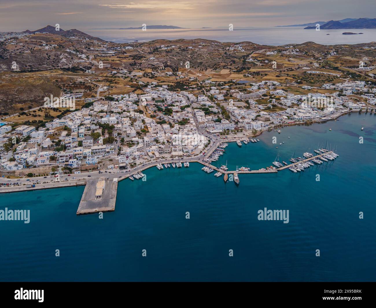 Milos' pier and marina, Greece Stock Photo - Alamy