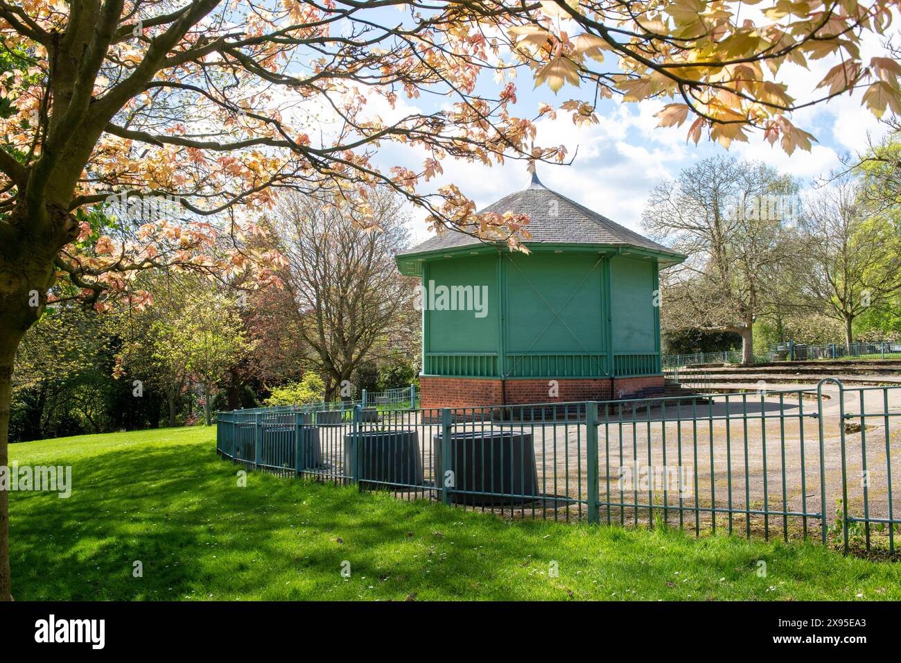 Spring at the Arboretum Park in Nottingham City Centre, Nottinghamshire ...