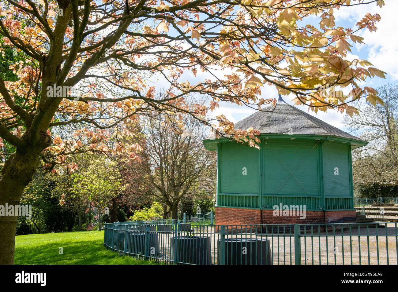 Spring at the Arboretum Park in Nottingham City Centre, Nottinghamshire ...