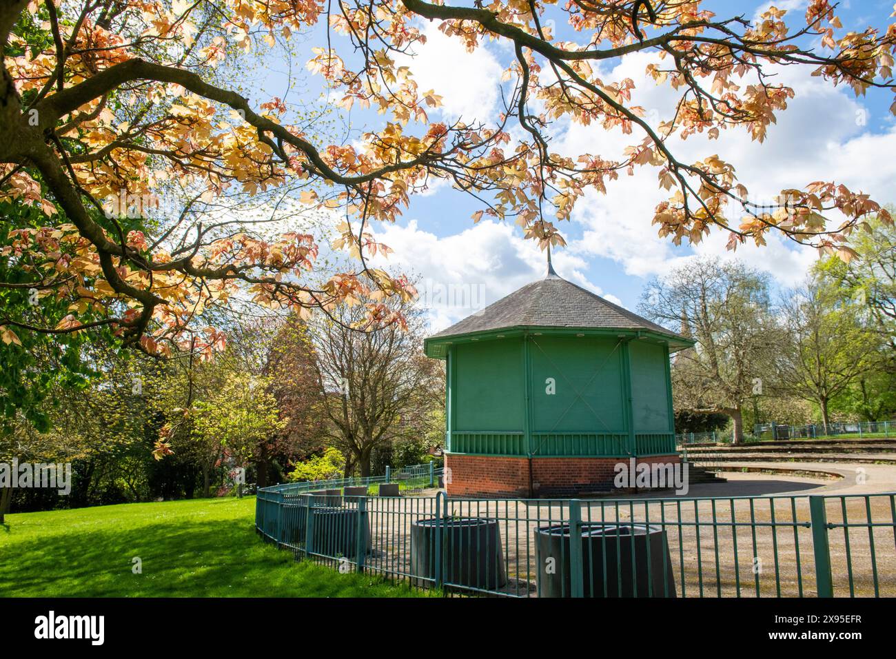 Spring at the Arboretum Park in Nottingham City Centre, Nottinghamshire ...