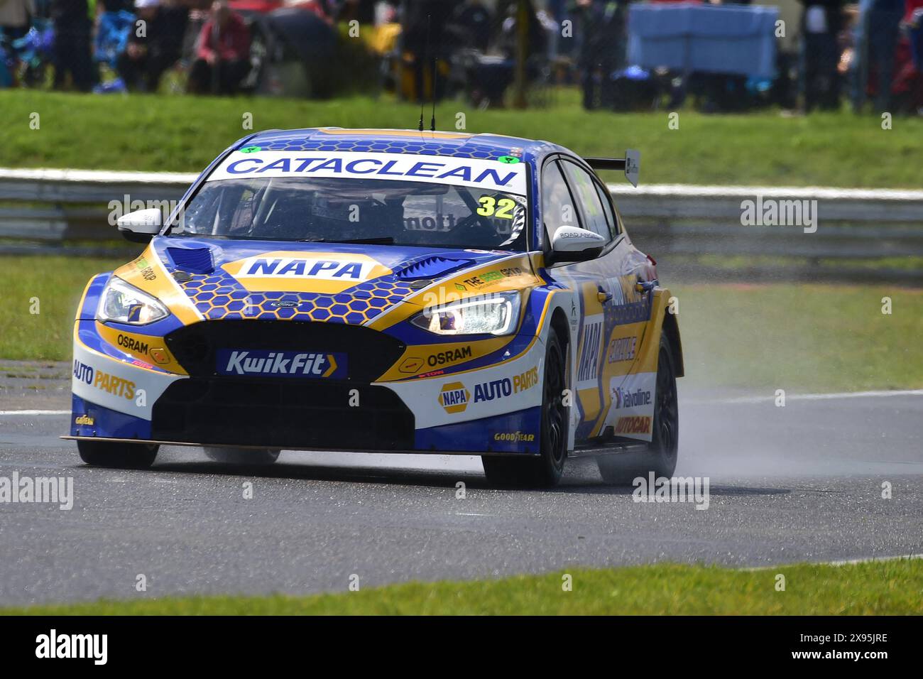 Daniel Rowbottom, Ford Focus ST, NAPA Racing UK, BTCC, British Touring ...