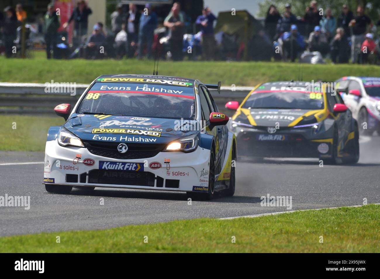 Mikey Doble, Vauxhall Astra, Evans Halshaw Power Maxed Racing, BTCC ...