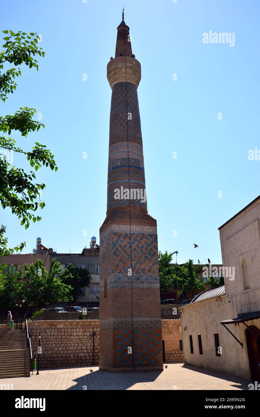 The Ulu Mosque, located in Siirt, Turkey, was built by the Seljuks in ...