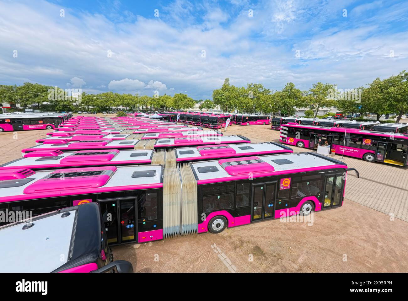 Darmstadt, Germany. 29th May, 2024. The bus fleet was lined up for the ...