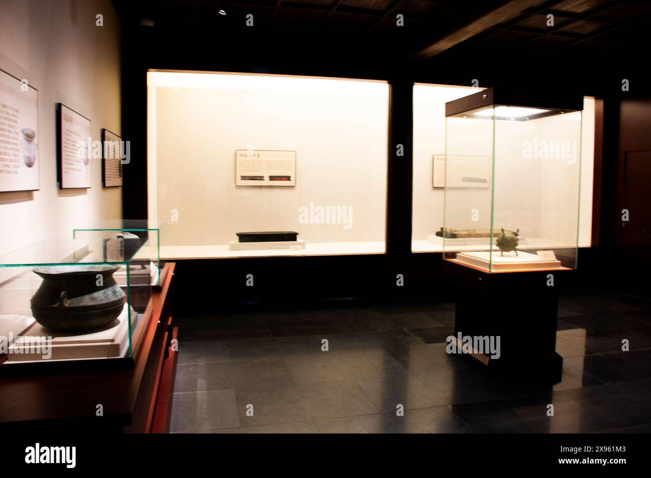 Antiques ancient of Quyuan Chinese aristocratic poet in antique Qu Yuan ...