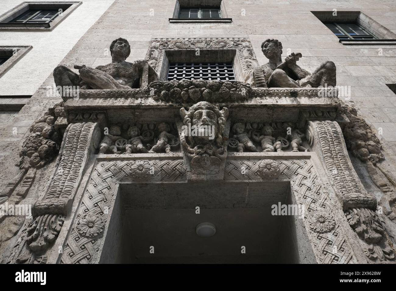 Technical university of munich hi-res stock photography and images - Alamy
