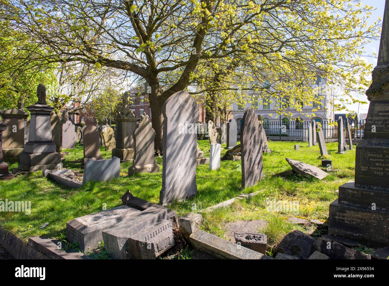 Church (Rock) Cemetery in Nottingham, Nottinghamshire England UK Stock ...
