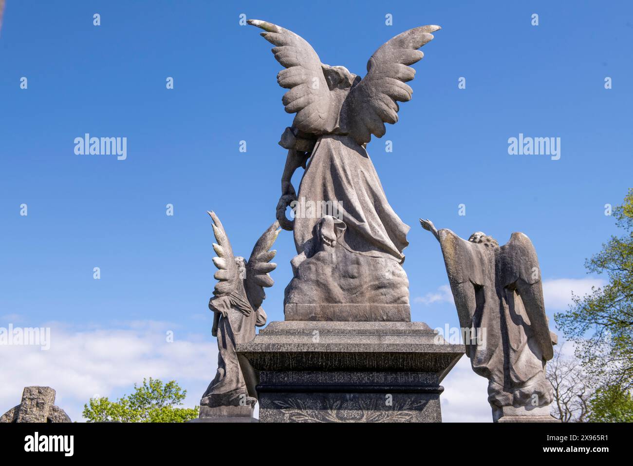 Church (Rock) Cemetery in Nottingham, Nottinghamshire England UK Stock ...