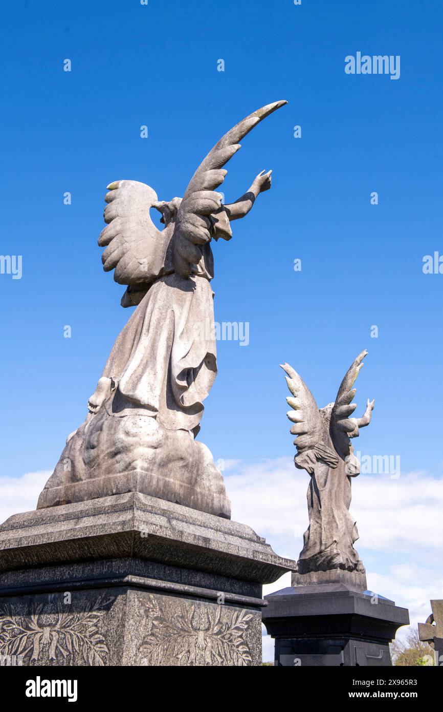 Church (Rock) Cemetery in Nottingham, Nottinghamshire England UK Stock ...