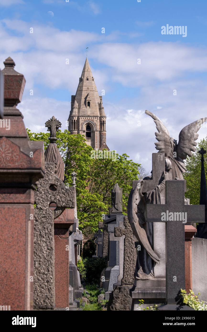 Church (Rock) Cemetery in Nottingham, Nottinghamshire England UK Stock ...