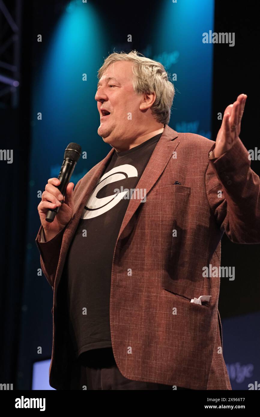 Hay 2024 hi-res stock photography and images - Alamy