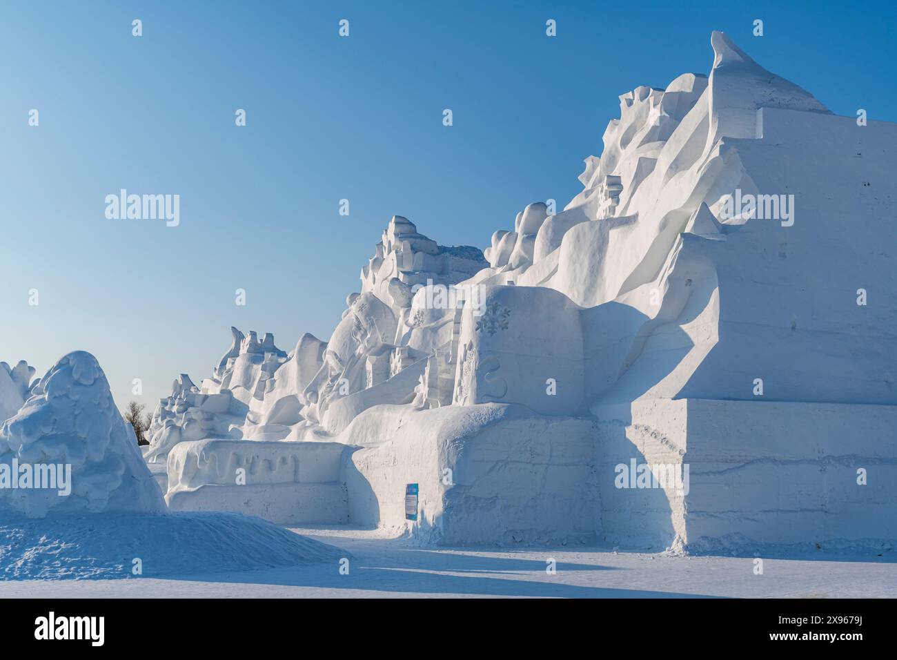 Giant snow sculpture at the Snow Sculpture Festival, Harbin ...