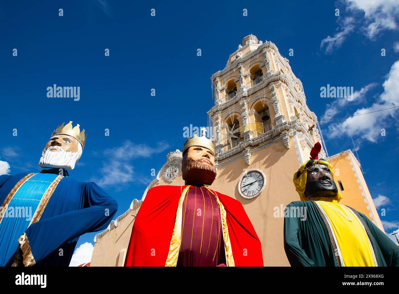 Wise Men Statues in the foreground, Church of Santa Maria de la ...