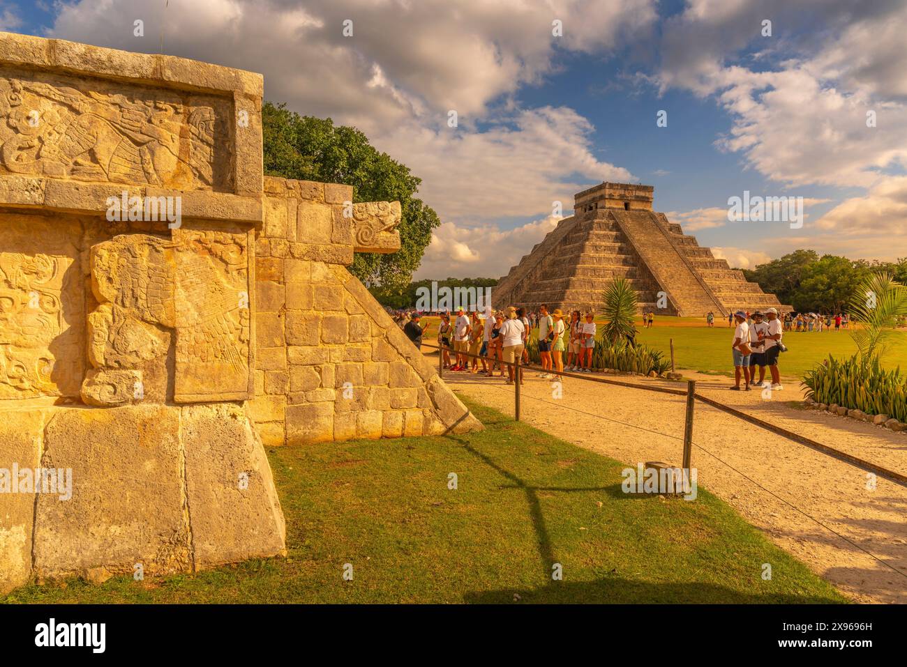 View of El Castillo (The Pyramid of Kukulkan), Mayan Ruin, Chichen Itza ...