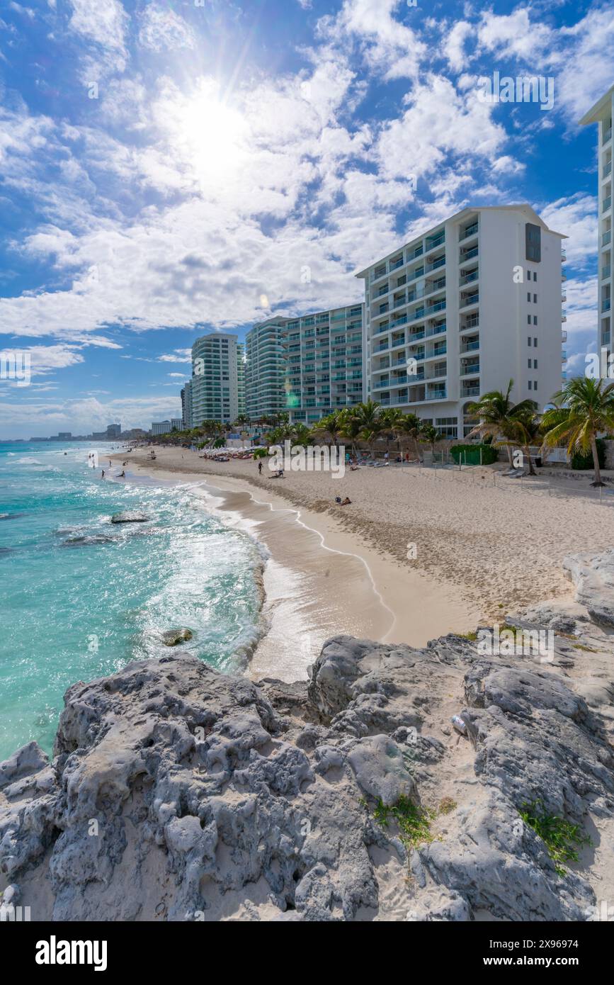 View of hotels and beach, Hotel Zone, Cancun, Caribbean Coast, Yucatan ...