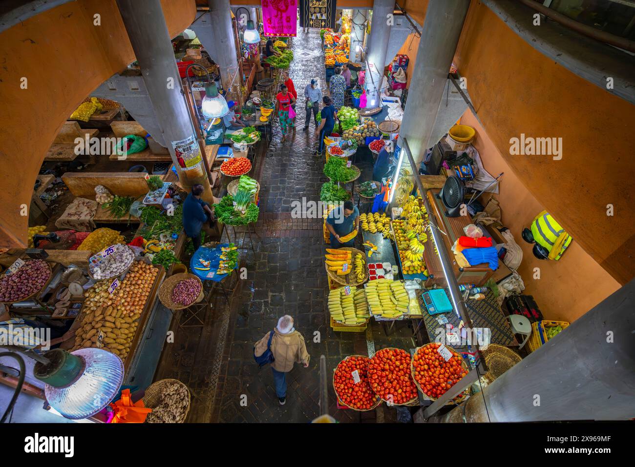 View of produce and market stalls in Central Market in Port Louis, Port ...