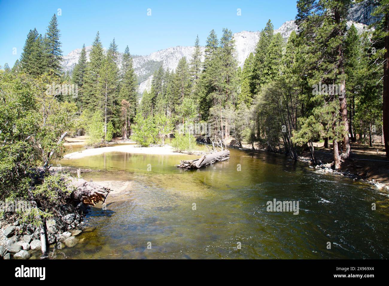 Mirror Lake, with views of the Half Dome, Yosemite National Park ...