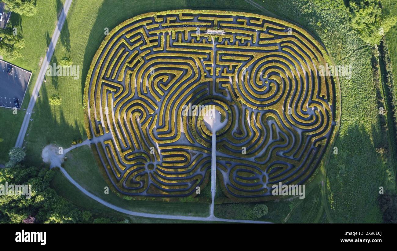 Castlewellan maze hi-res stock photography and images - Alamy