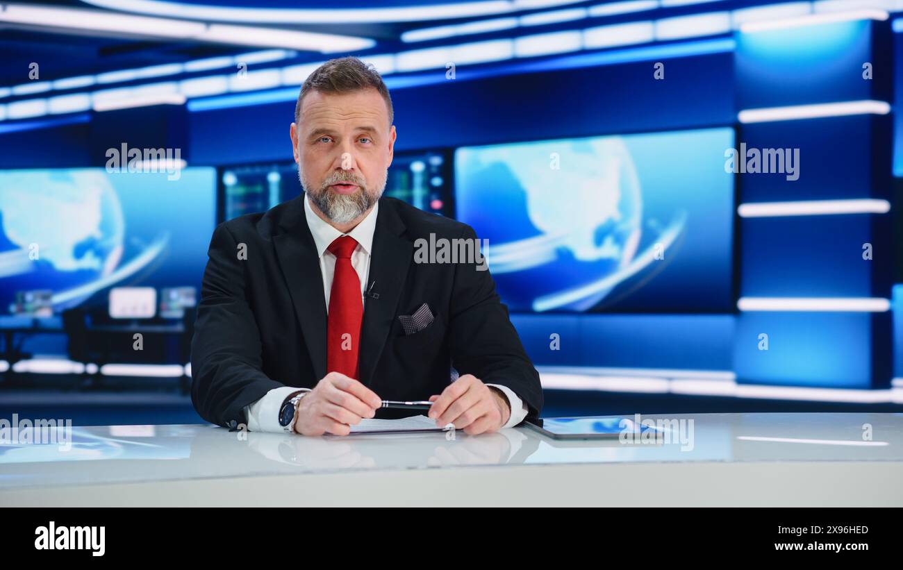 Beginning Evening News TV Program: Anchor Presenter Reporting on ...