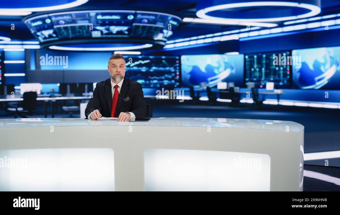 Beginning Evening News TV Program: Anchor Presenter Reporting on ...