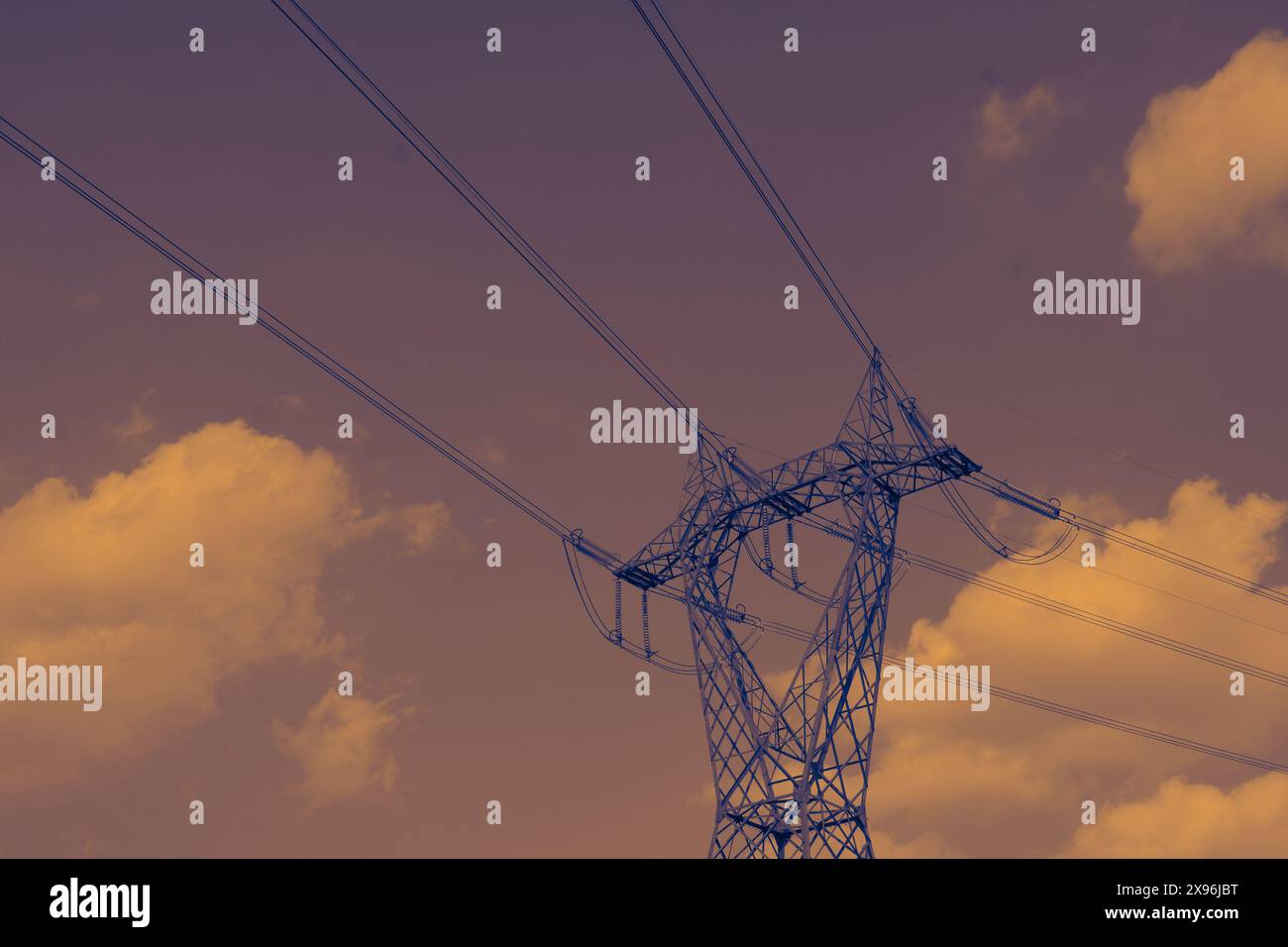 Electrical Pylon and power cables Stock Photo - Alamy