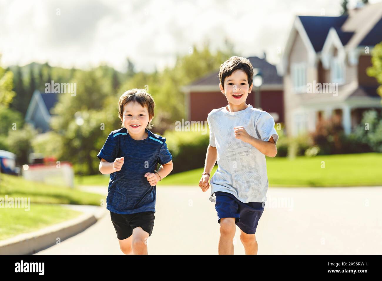 kids running Outdoor activities by running make the child's body ...