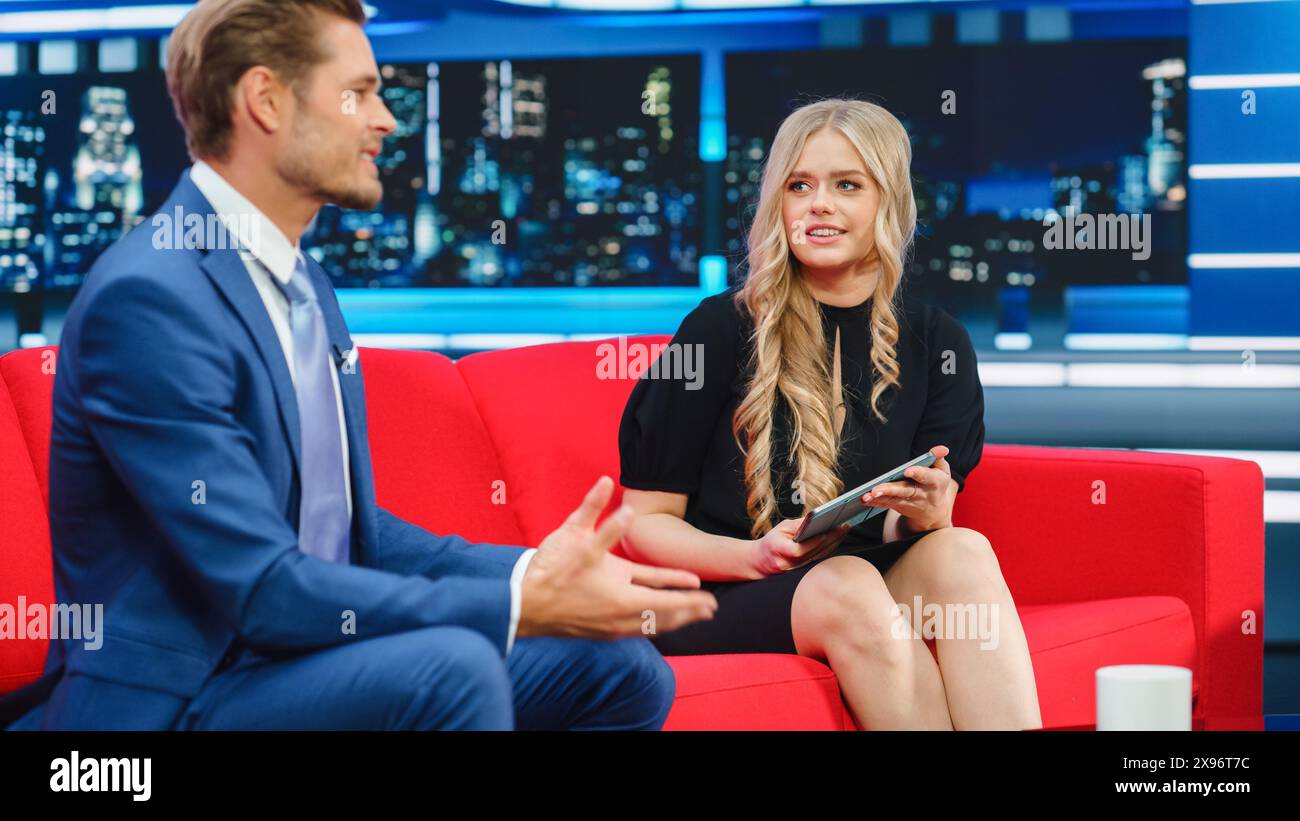 Concept tv hosts hi-res stock photography and images - Alamy