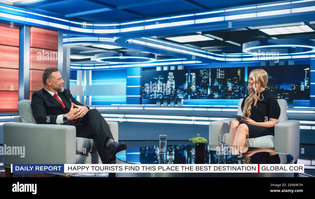 Celebrity interview hi-res stock photography and images - Alamy