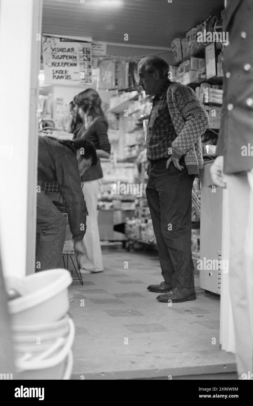 Aktuell 39-10-1971 : Livet på Finnskogene. Charlie Chaplins datter ...