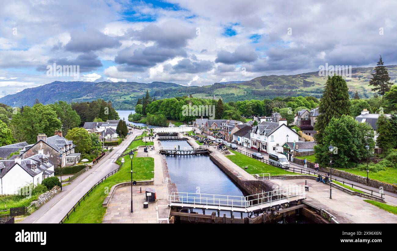 Fort Augustus Scotland Telford 5 locks on the Caledonian Canal here 3 ...