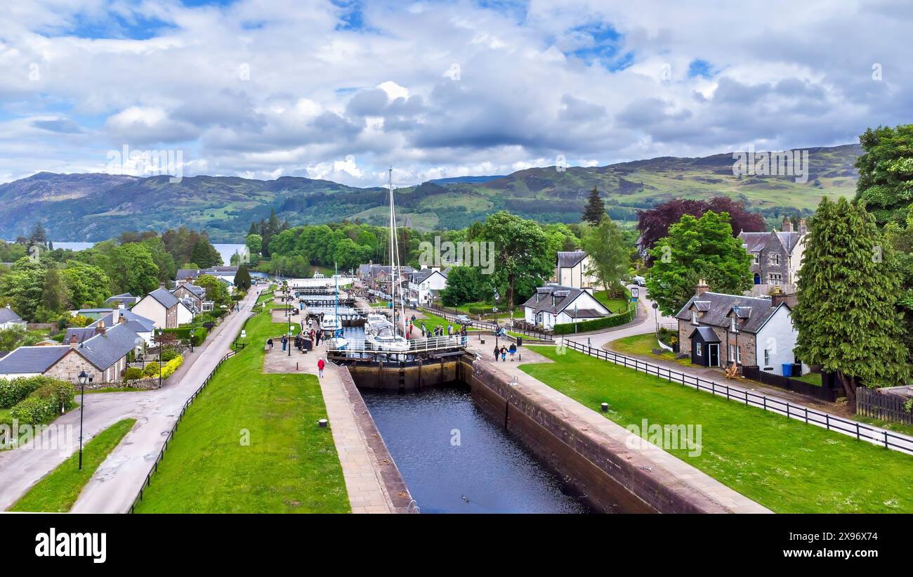 Loch ness aerial hi-res stock photography and images - Alamy