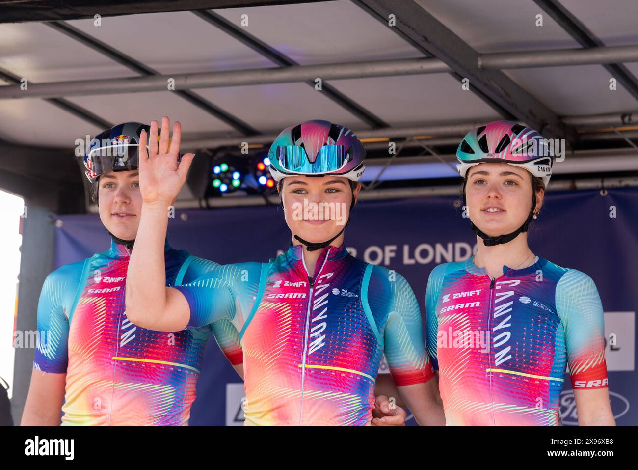 Riders of Canyon SHRAM at 2024 Ford RideLondon Classique Women's ...